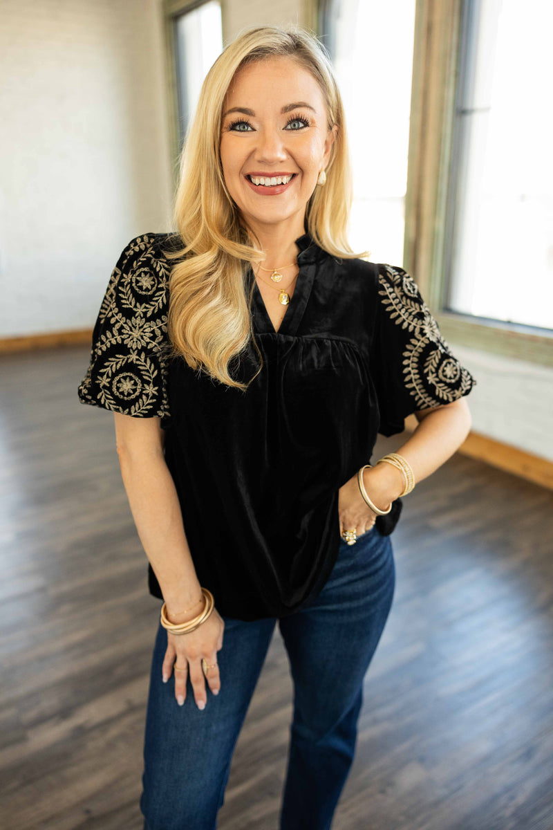 ALLYSON VELVET TOP – Ruby and Yaya